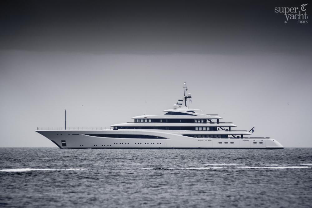 Feadship's new 96m Vertigo on sea trials - Lee Marine