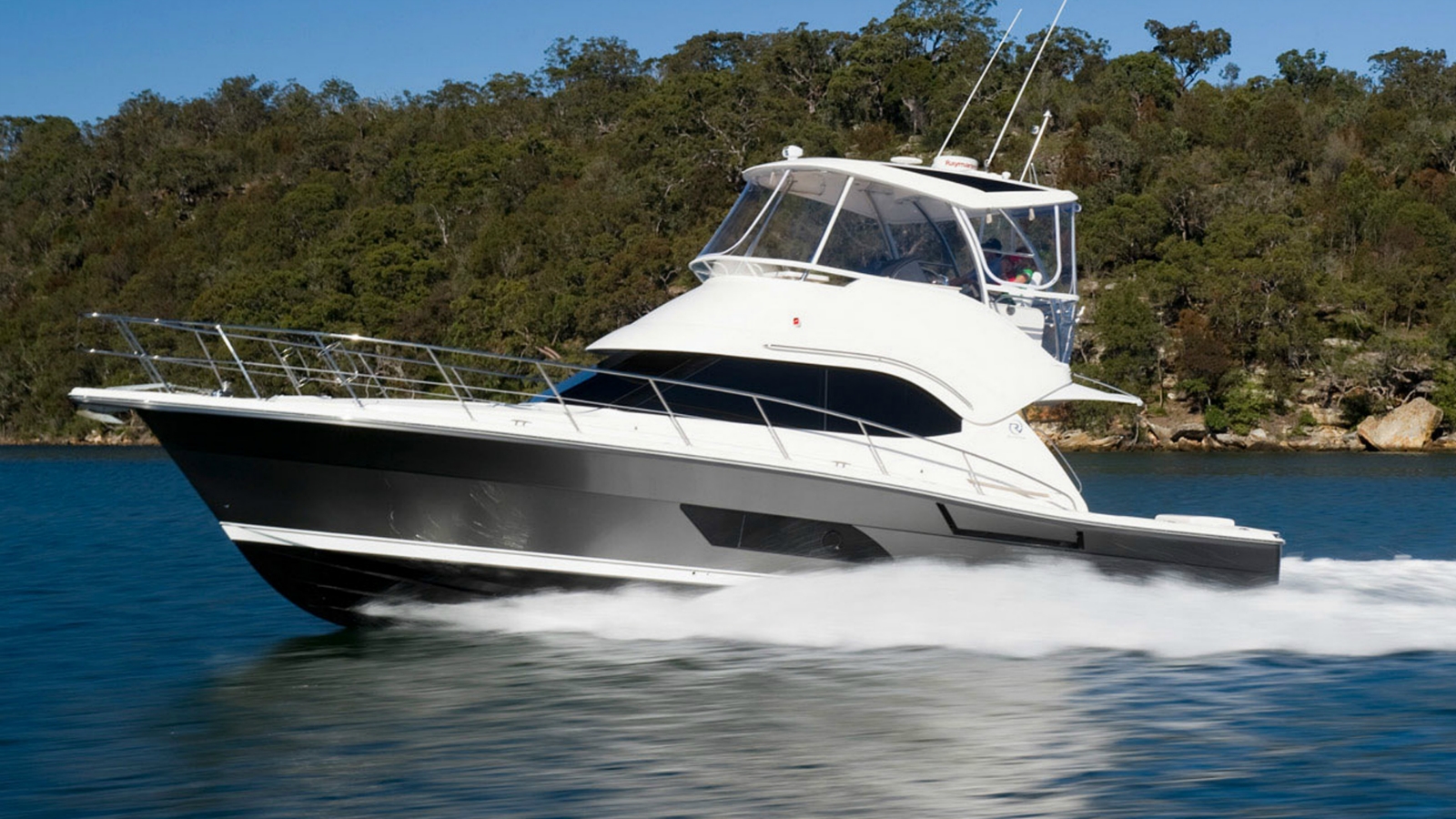 Riviera 43 Open Flybridge / 14m (2024) - Lee Marine