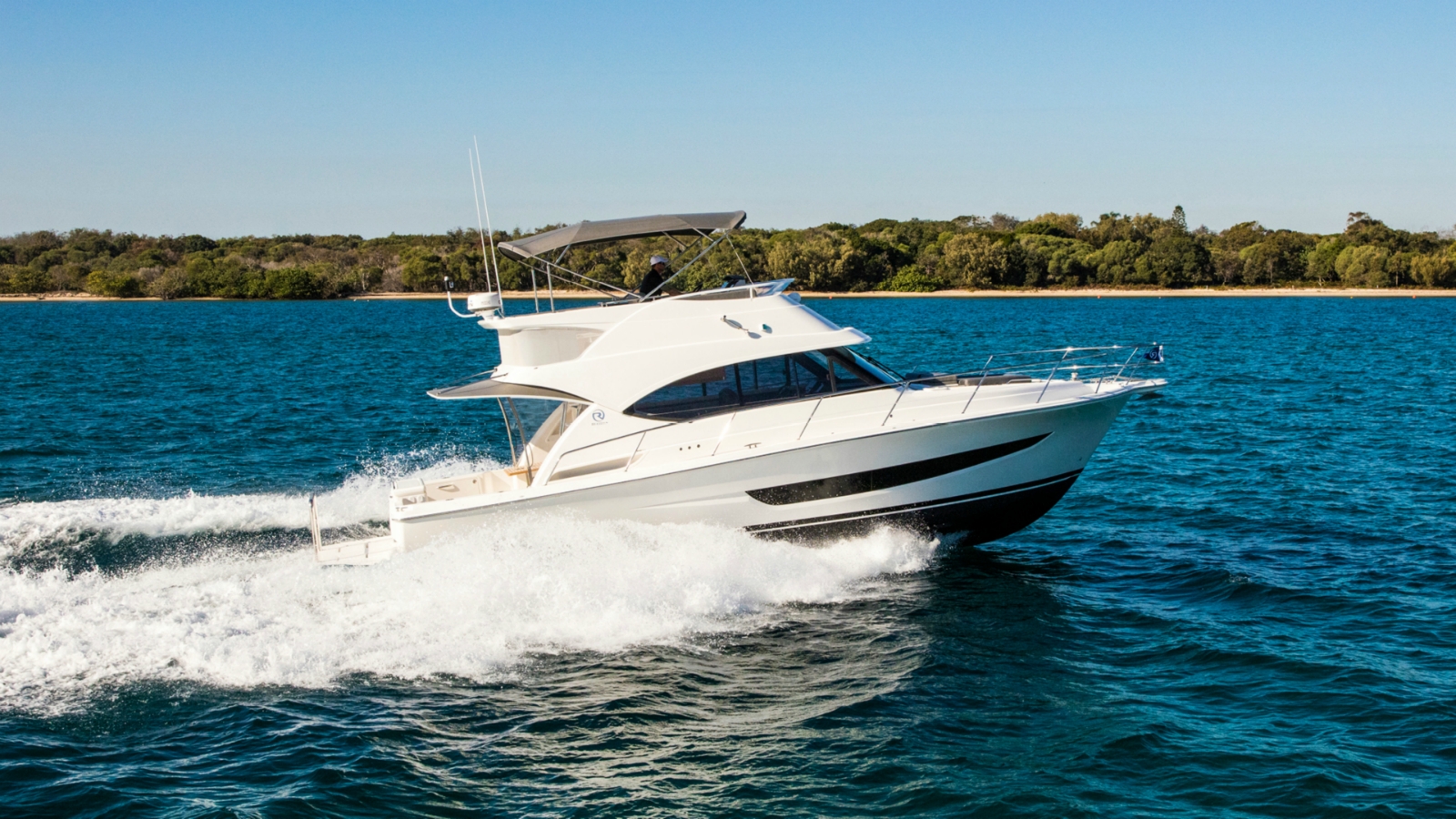 Riviera 39 Open Flybridge / 13m (2024) - Lee Marine